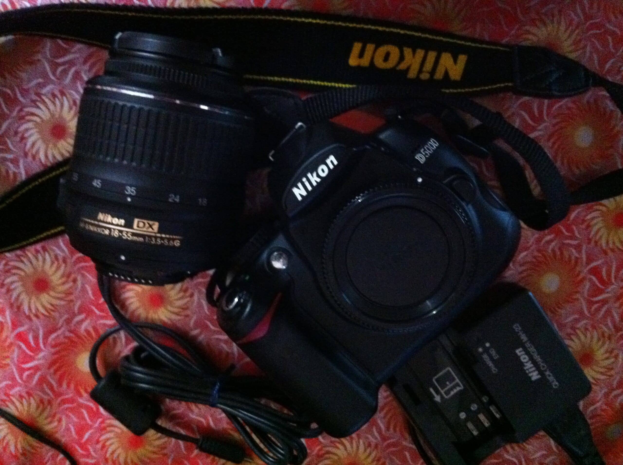 Nikon D5000 unboxing photos, price and specification, Nikon camera and ...